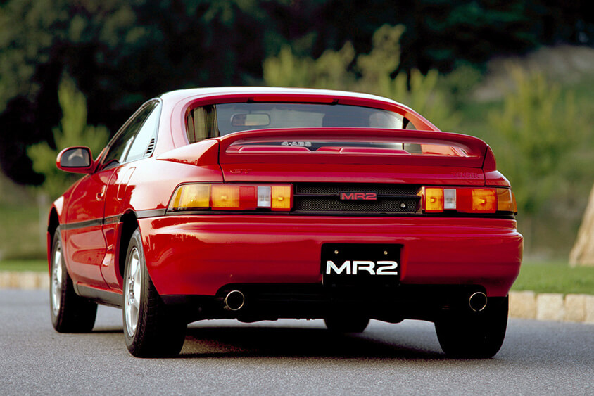 トヨタ新型「MR2」の全貌公開！2025年モデルの詳細スペックとデザインを徹底解説 | swirl-panda